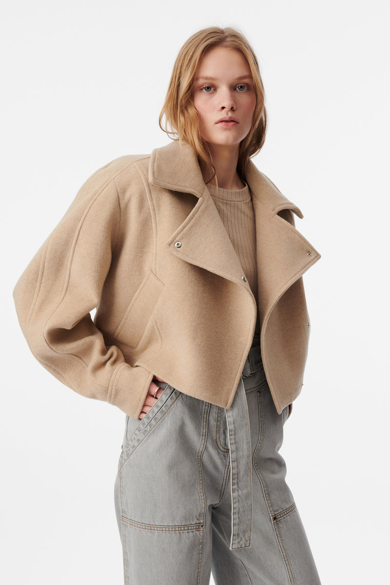 Syana Jacket – REQUISITE